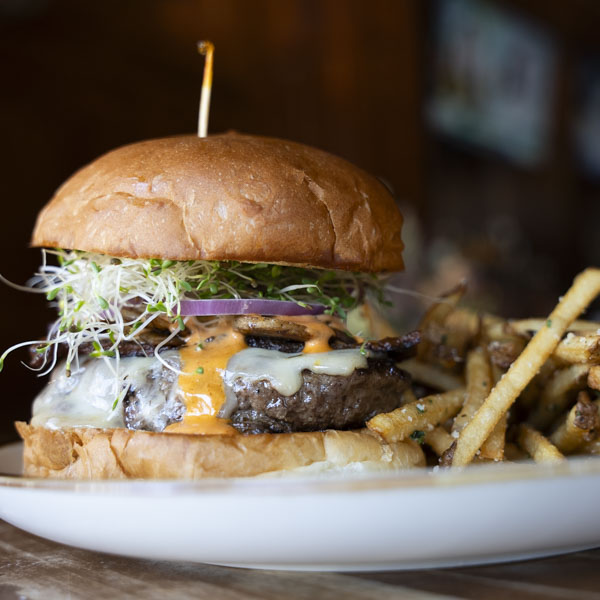 Weekend Dinner Specials – Arch City Tavern